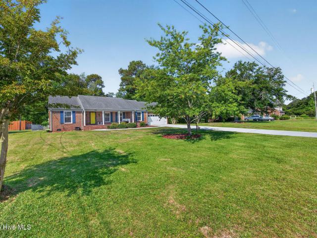 3820 Sweetbriar Road