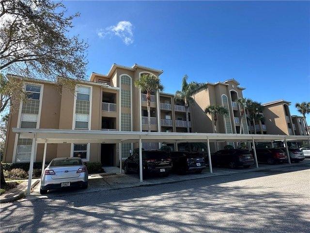 3820 Sawgrass Way Apt 3027, Naples, FL 34112