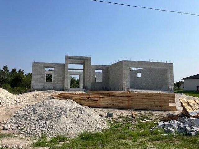 3820 21st St W, Lehigh Acres, FL 33971