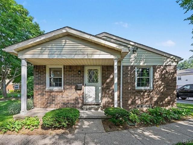 38211 Carolon Blvd, Westland, MI 48185