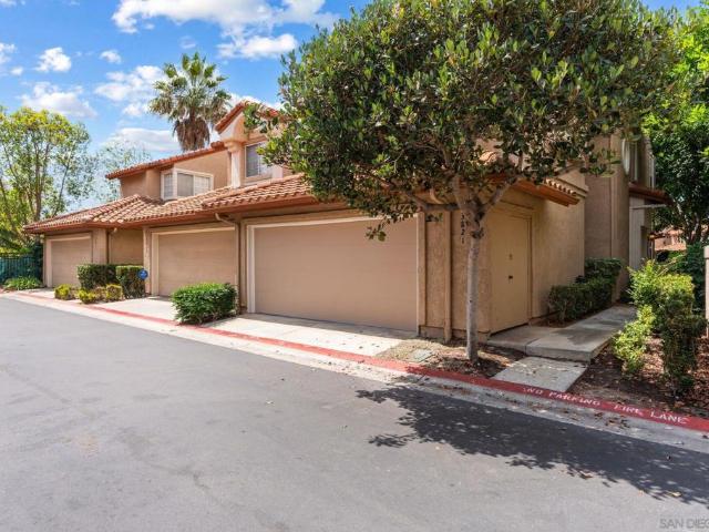 3821 Creststone Pl