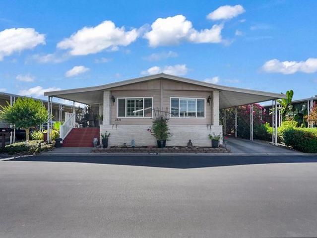 3821 Homewood Village Dr, Modesto, CA 95355