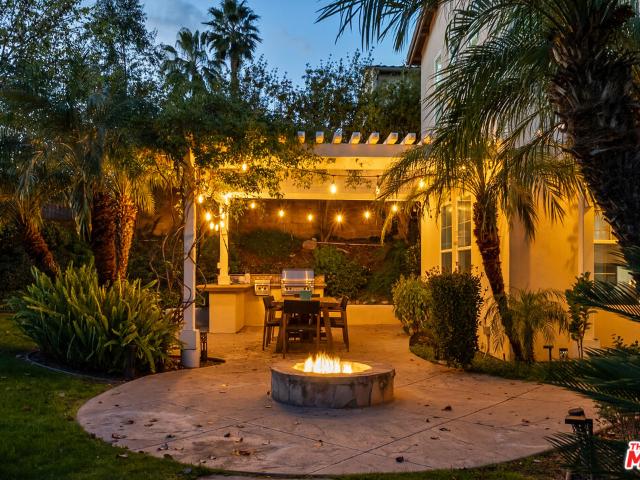 3821 Luna Ct, Altadena, CA 91001 | Compass