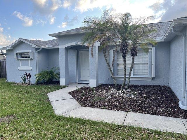 3821 Long Leaf Dr, Melbourne, FL 32940
