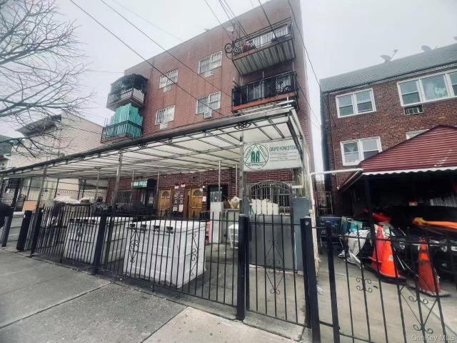 3821 99th Street