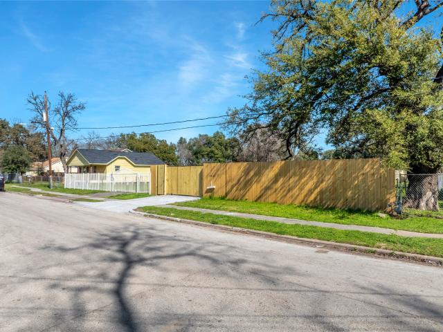 3822 Lavender St, Houston, TX 77026 | MLS #23418