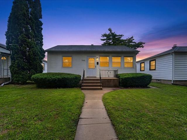 3822 S 19th St, Milwaukee, WI 53221