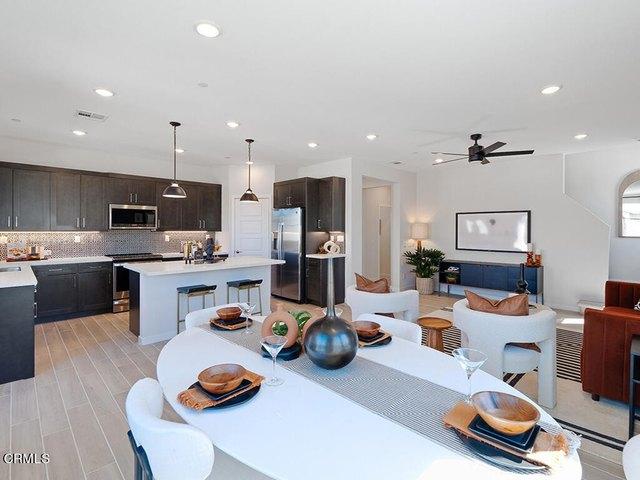 3822 Silvergrass Ln, Piru, CA 93040