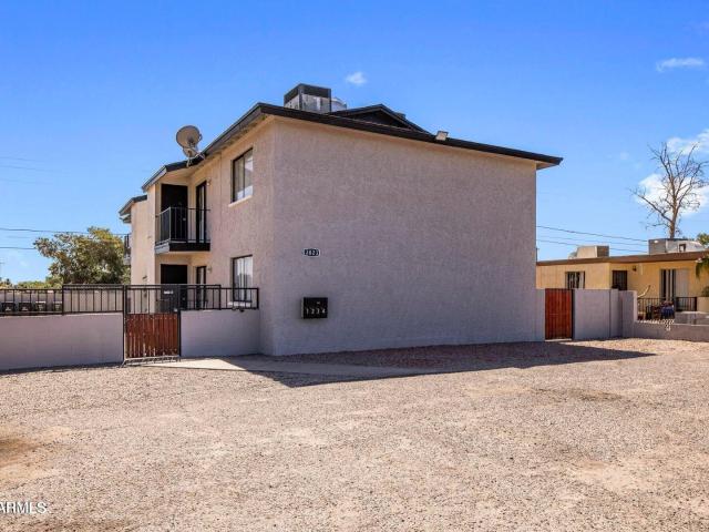 3823 N 23rd Drive