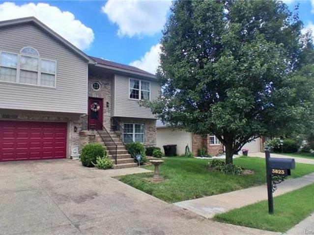 3823 Homestead Dr, New Albany, IN 47150