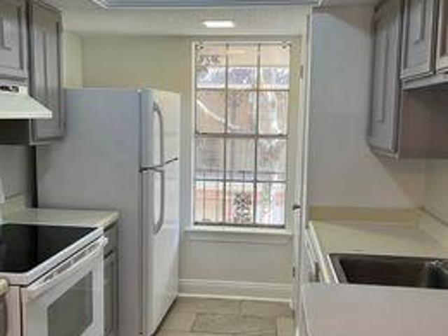 3823 Ridgelake Drive # 226