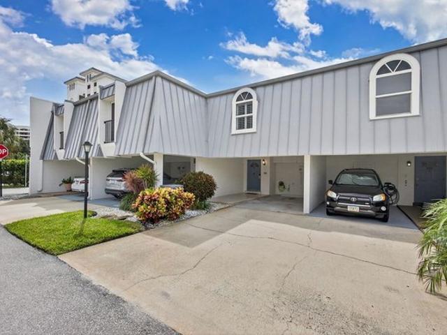 382 Golfview Rd Apt C, North Palm Beach, FL 33408