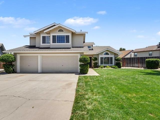382 Gikas Ln, Turlock, CA 95382