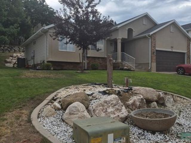 382 E 3550 N, North Ogden, UT 84414