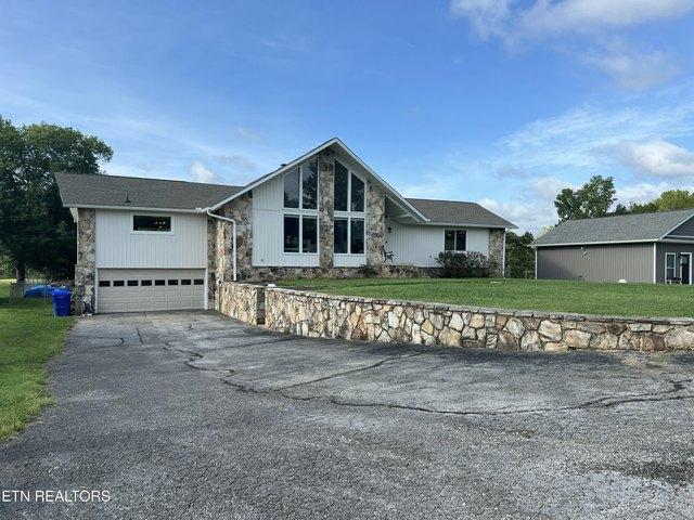 382 Edgelake Dr, Kingston, TN 37763