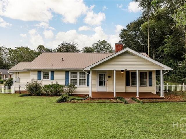 382 Elizabeth St, Commerce, GA 30529