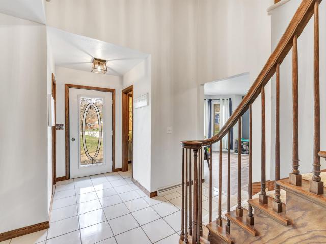382 ellortina circle
