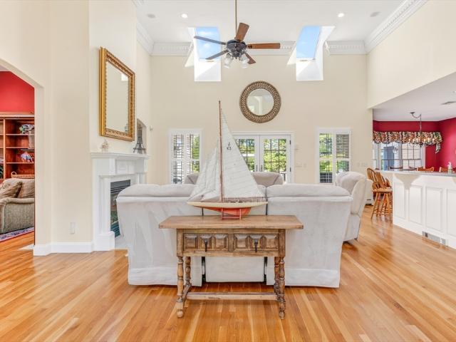 382 Falmouth Woods Rd