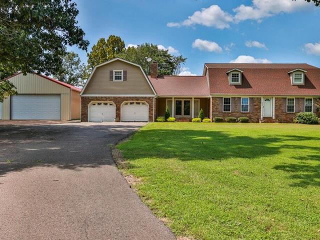 382 Lynn Point Rd, Greenfield, TN 38230