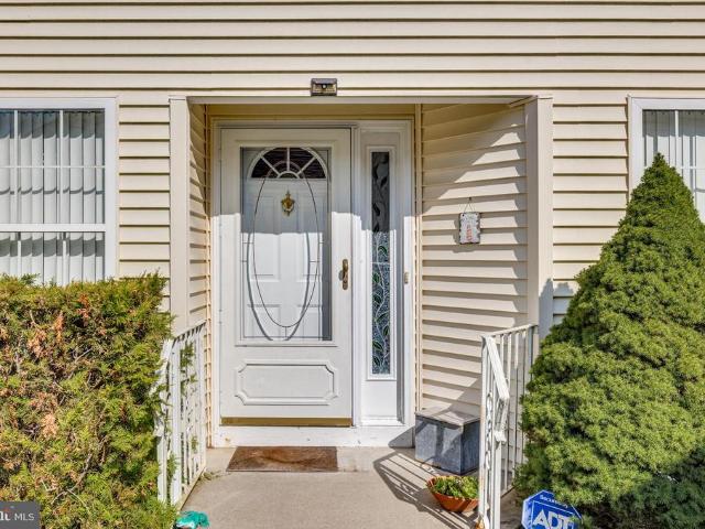 382 Saint Thomas Boulevard