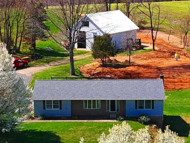 382 Torbert Rd, Fawn Grove, PA 17321
