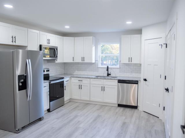 3834 Maid Marion Lane