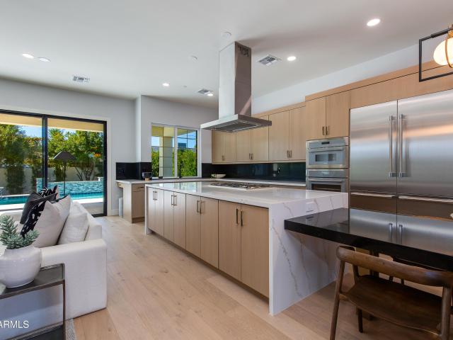 3834 N 34th Street