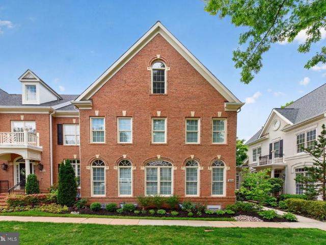 3834 Farrcroft Drive