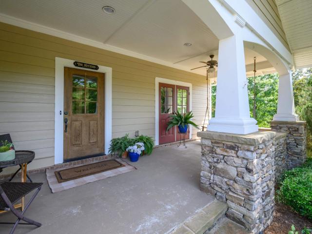 3834 James Hill Circle