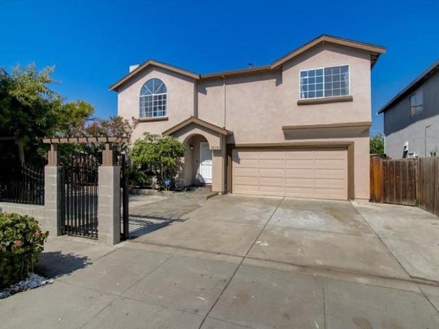 3834 Seven Trees Blvd, San Jose, CA 95111