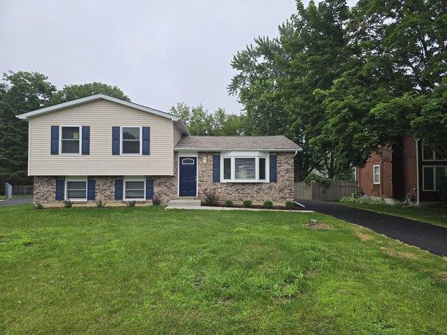 38355 N North Shore Ave, Beach Park, IL 60087