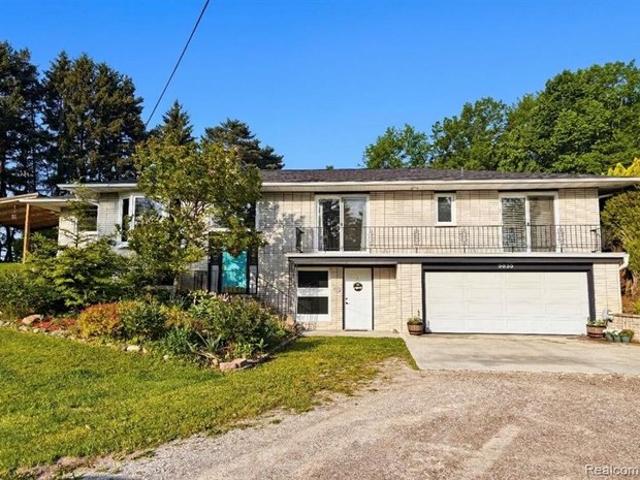 3835 N Graham Rd, Thomas Township, MI 48623