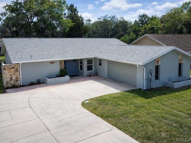 3835 N Eagle Pt, Crystal River, FL 34428