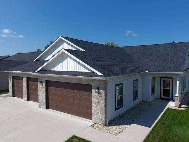 3835 Tanglewood Pl, Janesville, WI 53546