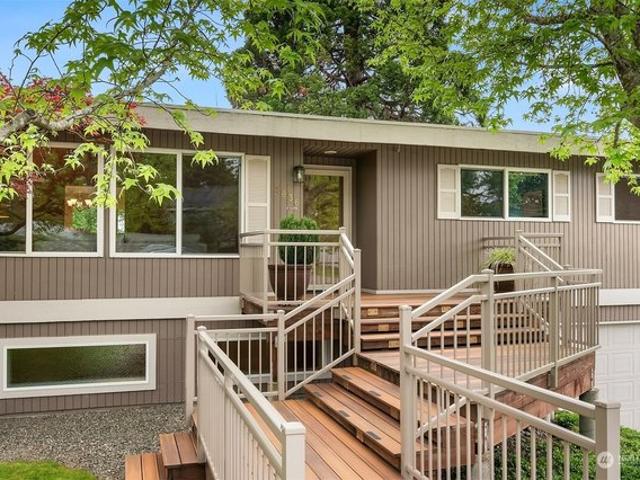 3836 NE 96th St, Seattle, WA 98115