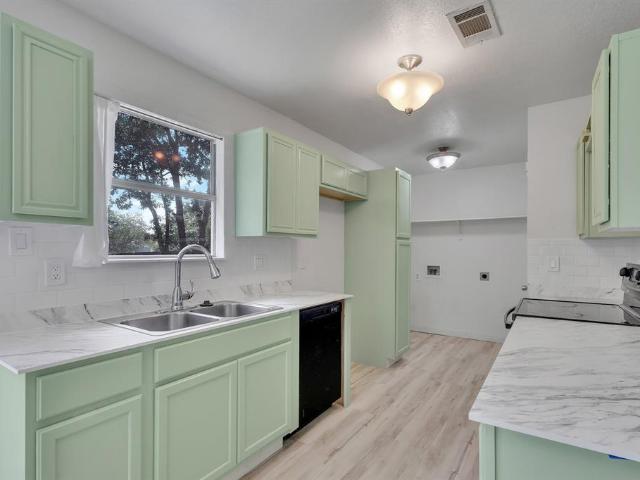 3836 Carver Place