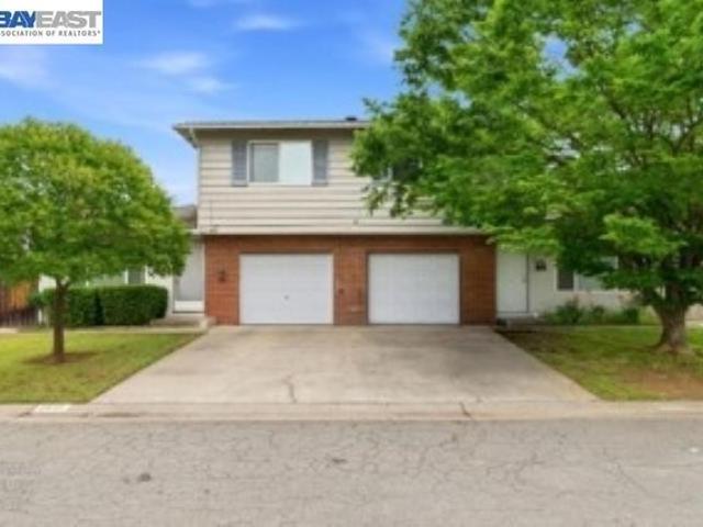 3836 3 Dubac Way, Sacramento, CA 95864