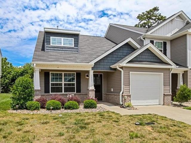 3837 Copperfield Ct, High Point, NC 27265