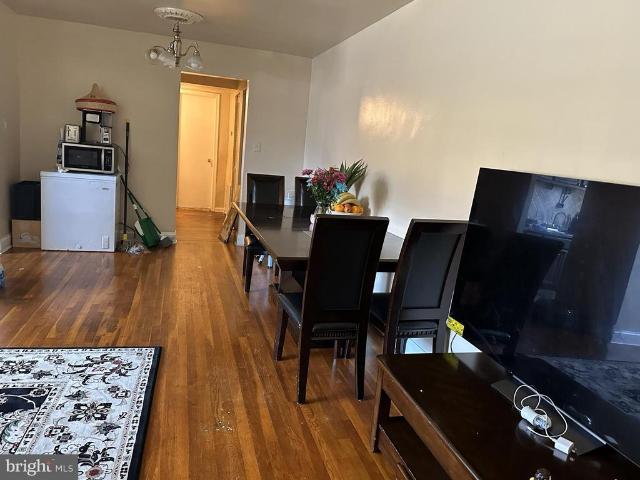 3837 Hamilton Street # 201