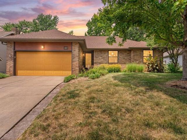 3837 S Parklane Ave, Springfield, MO 65807