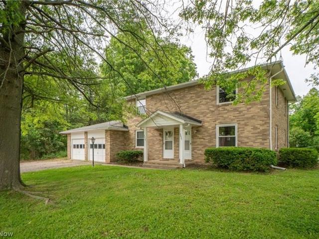 3837 3 Beech Hill Rd NW, North Canton, OH 44720