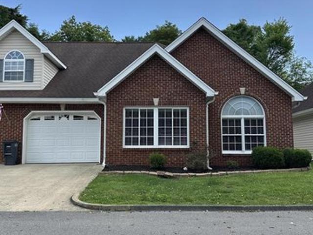 3838 Oakley Pl, Kingsport, TN 37664