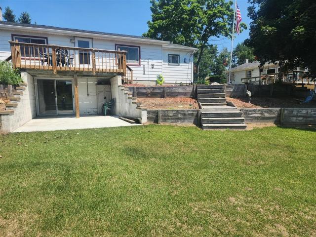 3838 Pine Trail