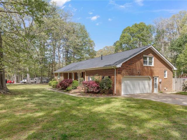 3838 Winthrope CIR