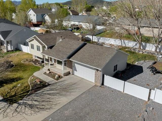 3839 N Adams St, Eagle Mountain, UT 84013