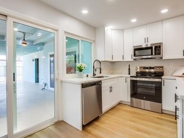 3839 Vista Campana S, Unit 6, Oceanside, CA 92057 | MLS #PTP2600 | Compass