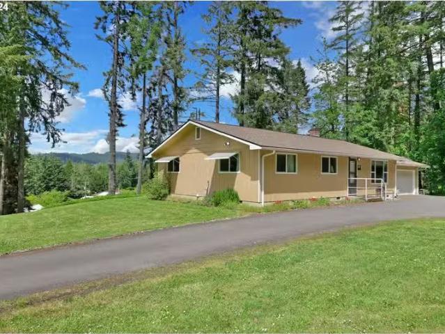 38304 Mc Kenzie Hwy, Springfield, OR 97478 Single Family Home.