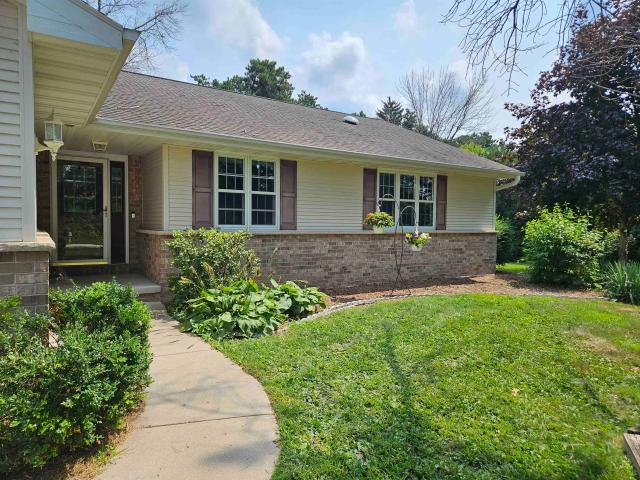 3830 nicolet drive
