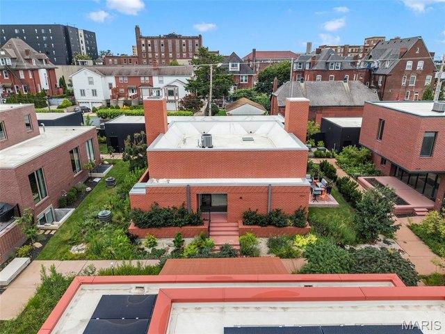 3830 Olive St, Saint Louis, MO 63108