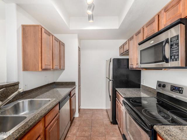 3830 E Lakewood Pkwy E, Unit 3146, Phoenix, AZ 85048 | MLS #7001 | Compass